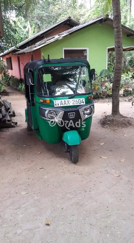 Bajaj Three Wheel for Sale in Matale
