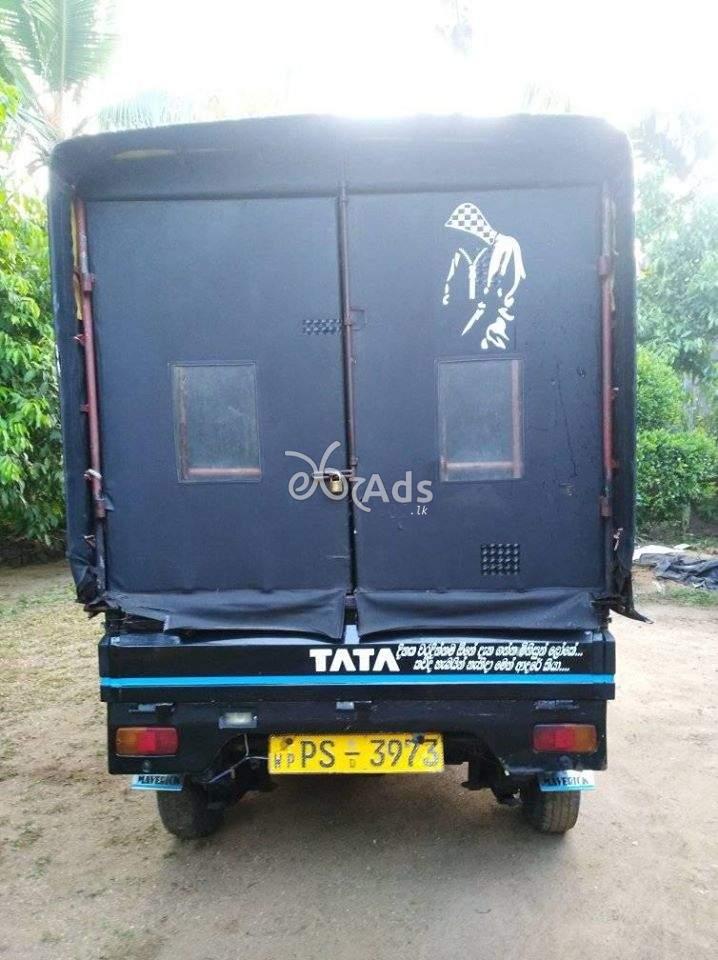 Tata Dimo Batta in Padukka