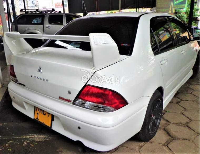 Mitsubishi Lancer CS2