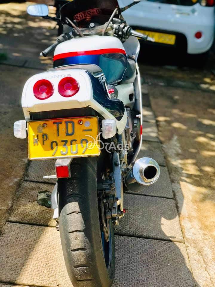 Honda CBR Gullarm in Moratuwa