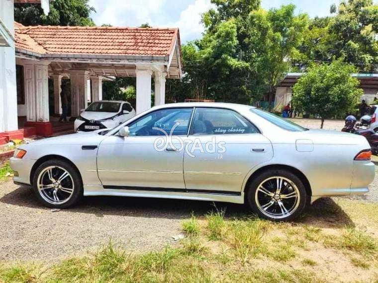 Toyota Mark II GX90 in Kurunegala