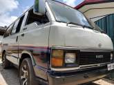 Toyota Hiace LH61 (Shell model)